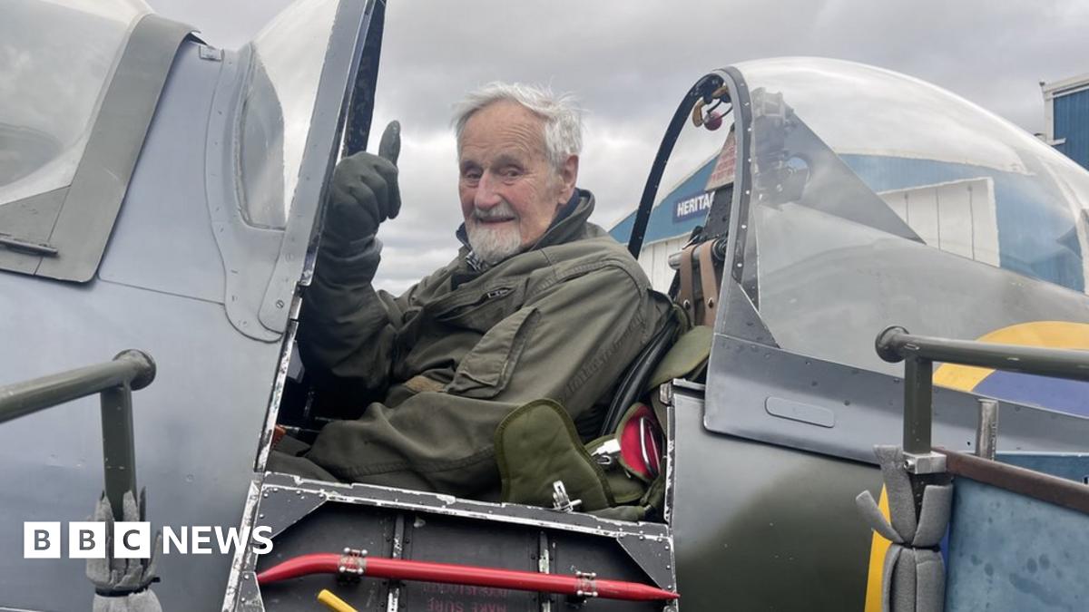 Ex-RAF pilot flies Spitfire for first time aged 102 - BBC News