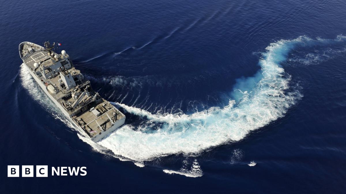 Royal Navy to hold biggest cyber war games - BBC News