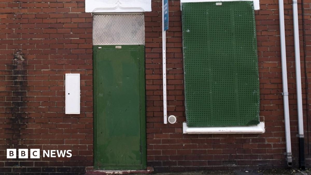 Creswell: 'Problem' house linked to drug activity boarded up - BBC News