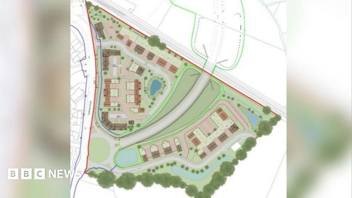 Plans for new homes near railway line in Ash approved - BBC News