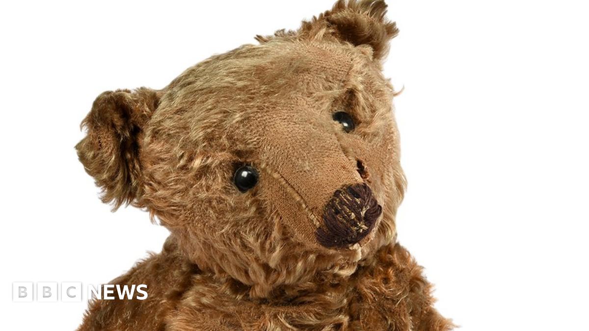 Rare German Steiff bear to be auctioned in Thornaby - BBC News