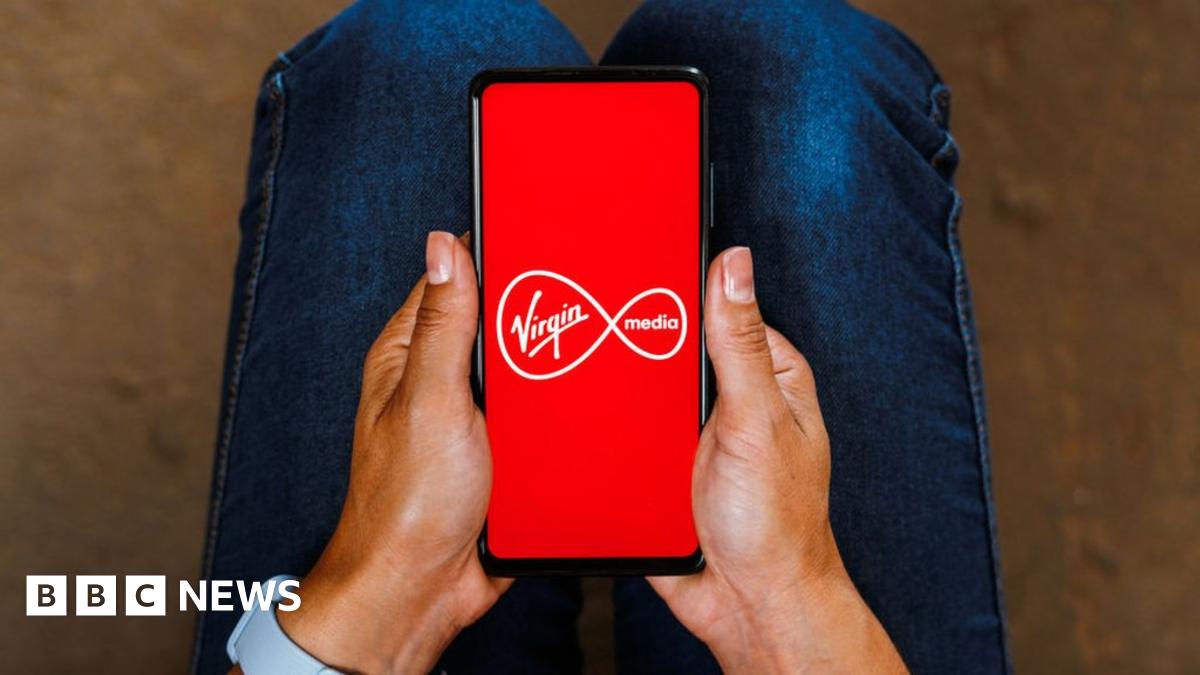 Virgin Media customers worry emails gone for good - BBC News