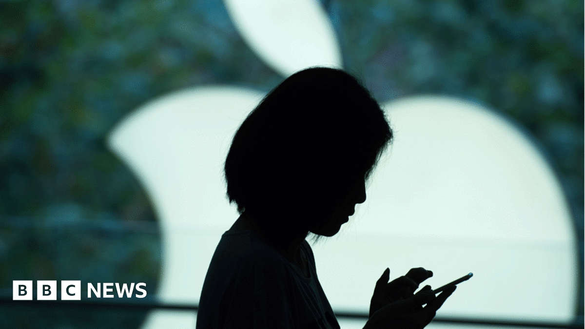 The iPhone at 10: How the smartphone became so smart - BBC News