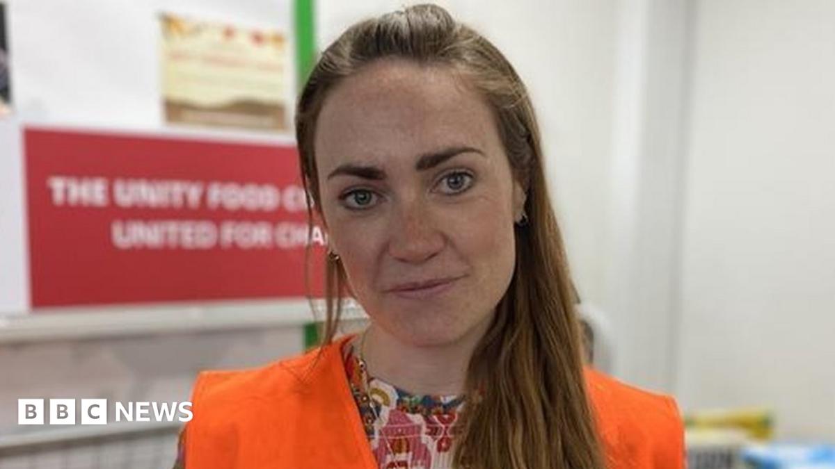 Leeds vice-principal calls for government help with school pantry - BBC ...