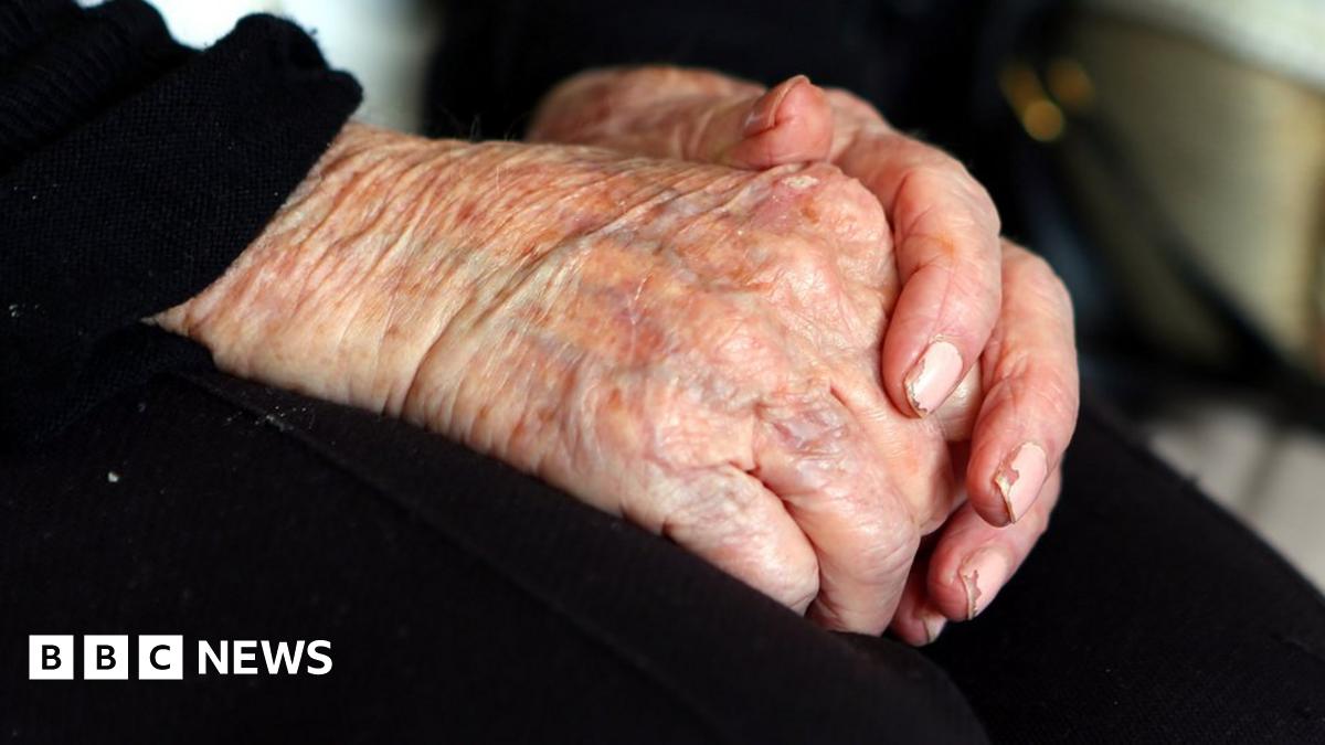 Young people urged to consider care jobs in Cornwall - BBC News