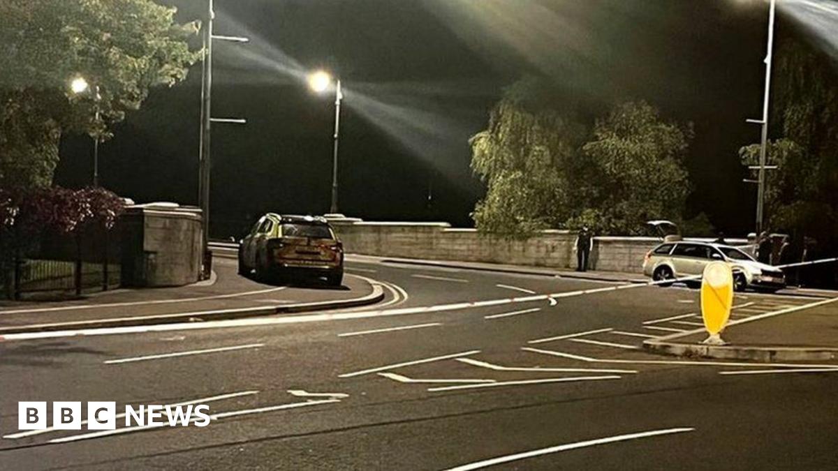 Portadown: Alert caused by suspected WW2 grenade is over - BBC News