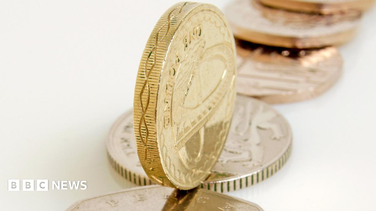 VAT scammer David John Mees to pay £1 of £193k debt - BBC News