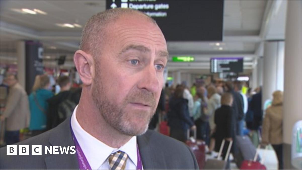 Security chief David Wilson leaves Edinburgh Airport job - BBC News