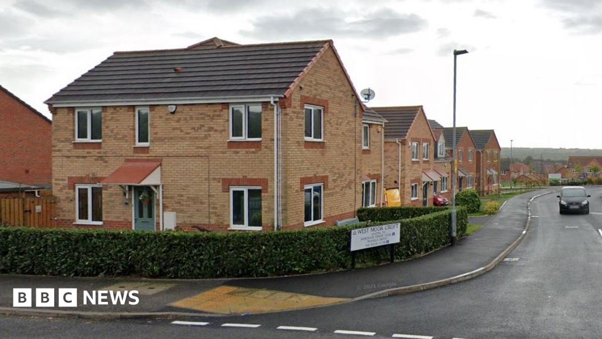Goldthorpe: Expanded plans for new homes set for approval - BBC News