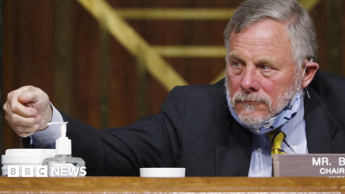 Richard Burr: Senate intelligence chief steps down for FBI probe - BBC News