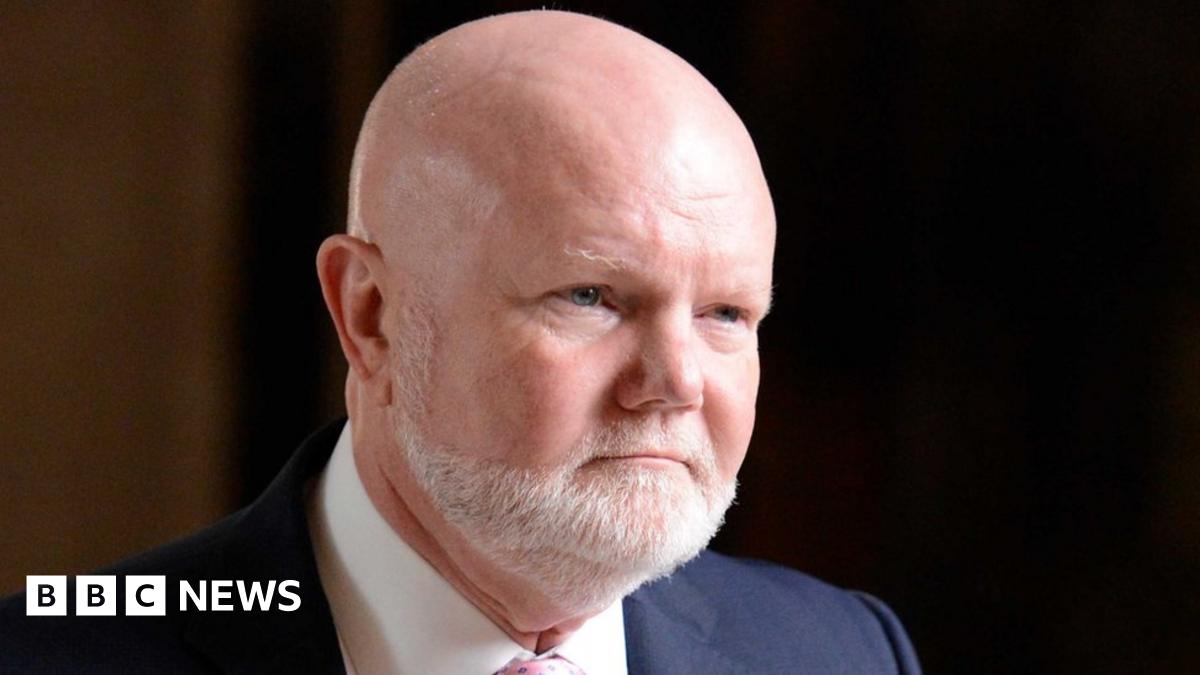 Colin Beattie resigns as SNP treasurer after arrest - BBC News