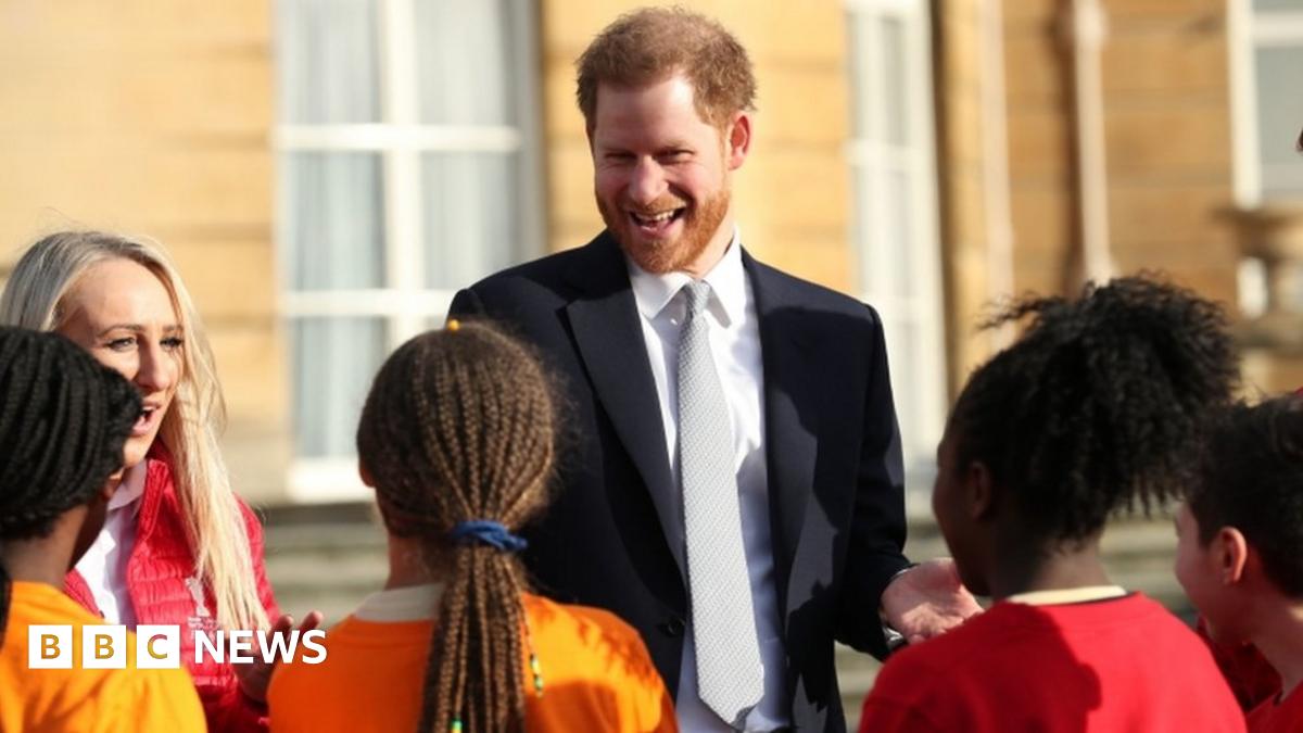 Prince Harry on first royal duty since talks with Queen - BBC News