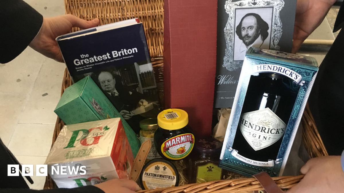 Cheese, Marmite and PG Tips: Barnier's hamper treat from Brexiteers ...
