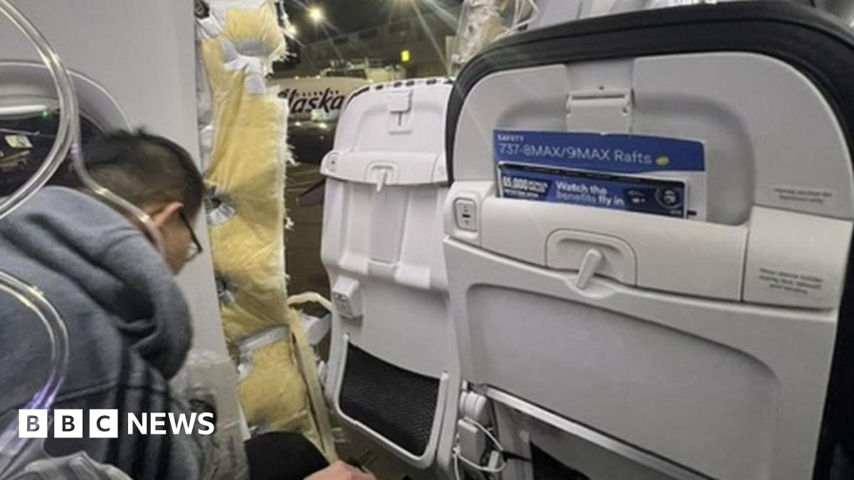Alaska Airlines blowout: Passenger describes being on Flight 1282 - BBC ...