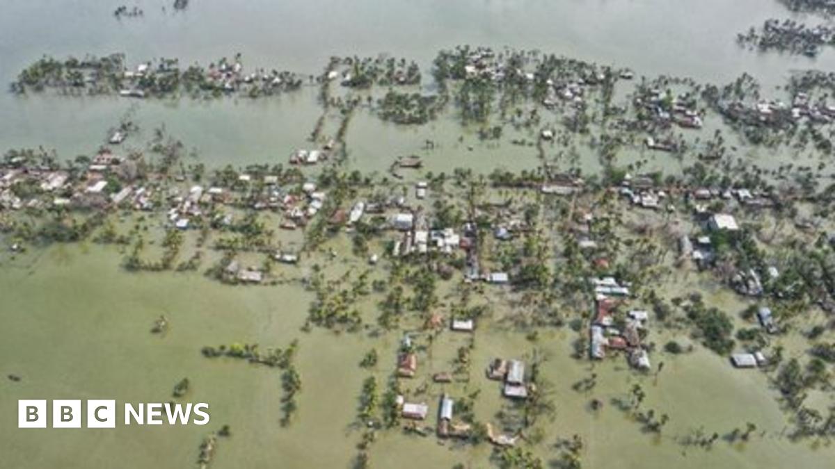 Climate change: Huge toll of extreme weather disasters in 2021 - BBC News
