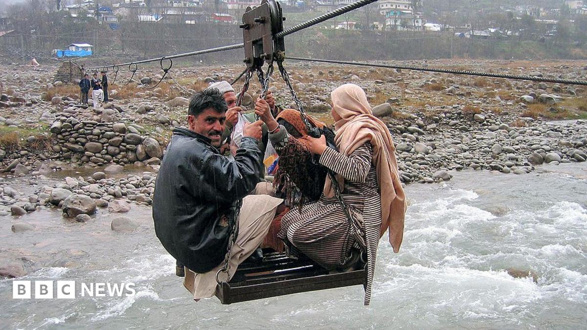 What is Pakistan's homemade cable car system? - BBC News