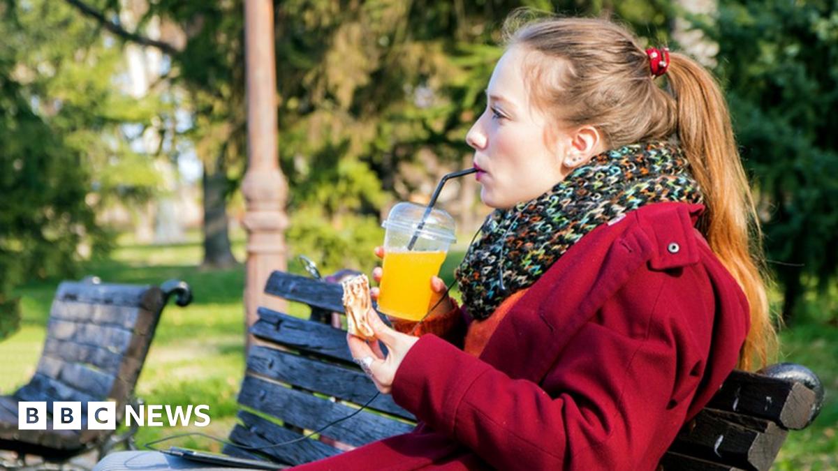 Generation Sensible: The 18-year-olds of today - BBC News