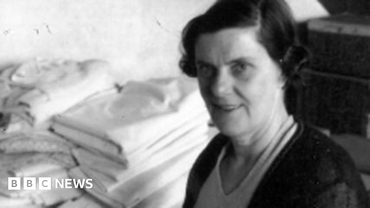 Wikipedia edit-a-thon to celebrate Skye women - BBC News