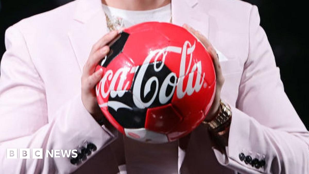 How did Coca-Cola put fizz into its World Cup sales? - BBC News