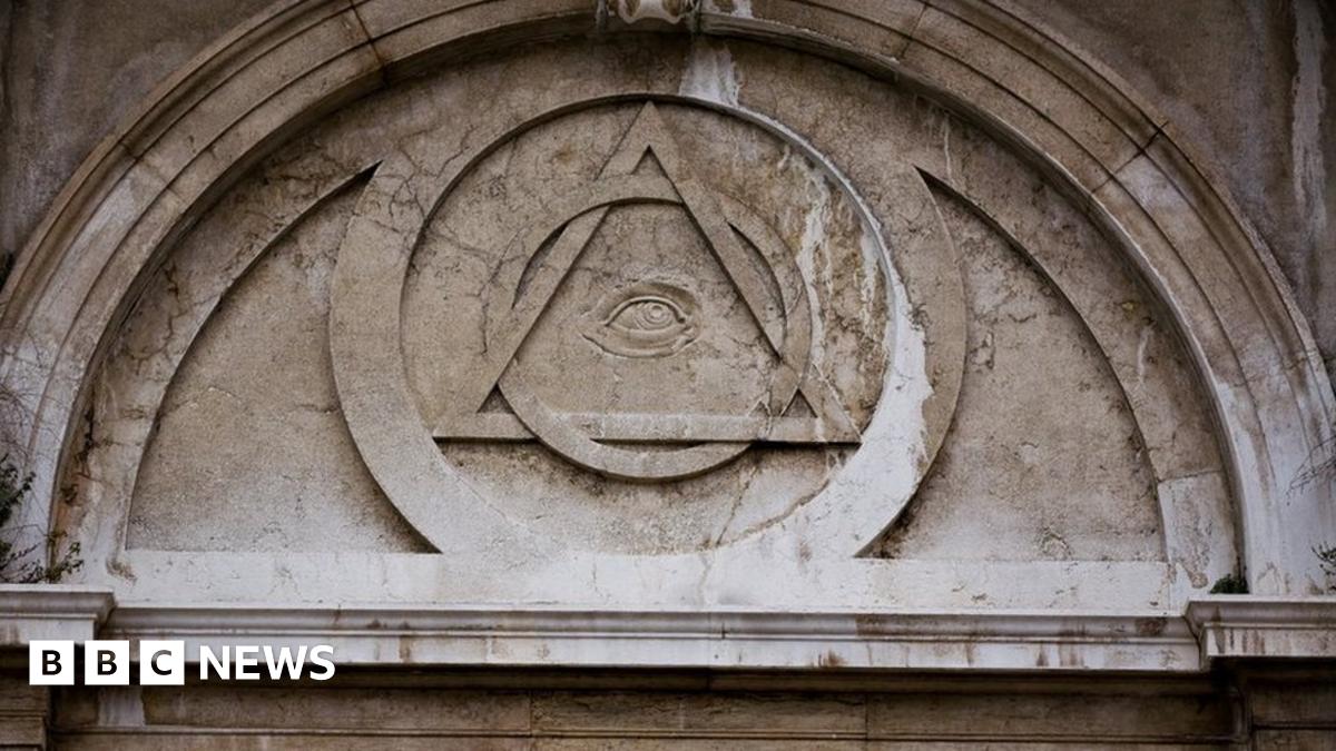 Freemasons explain the rituals and benefits of membership - BBC News