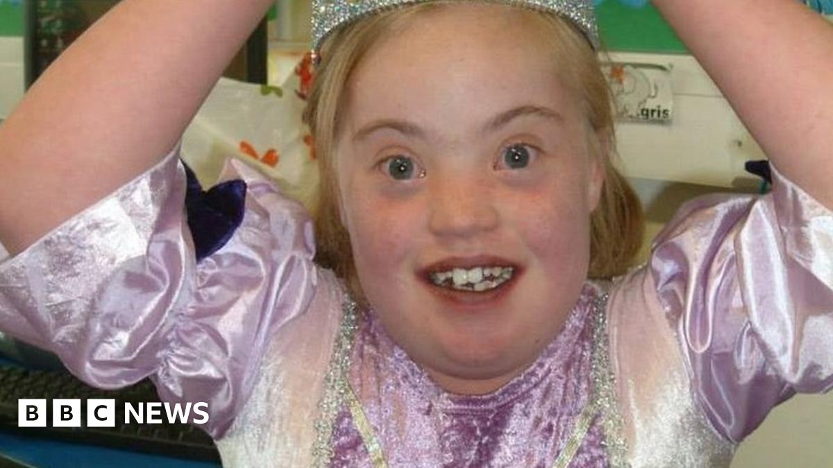 Devon mum denied 'princess' gravestone for her daughter - BBC News