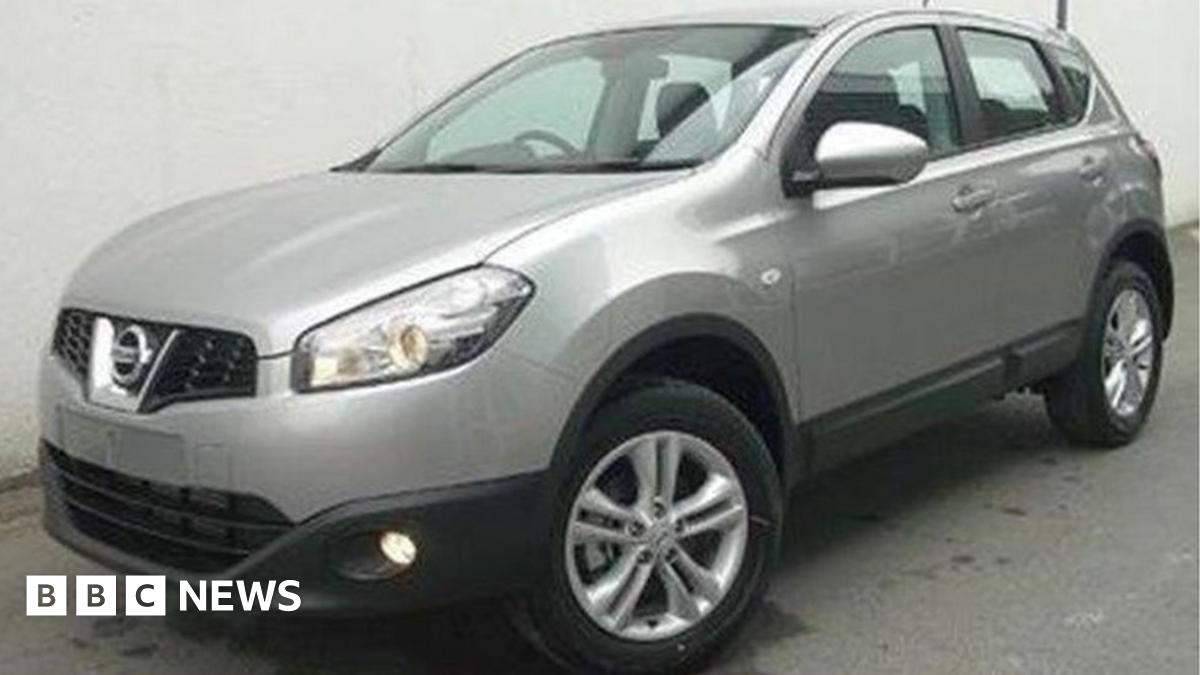 Bungay hit-and-run: Shane Lay named as victim - BBC News