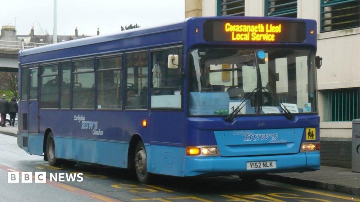 Free bus pass age increase for over-60s in Wales axed - BBC News