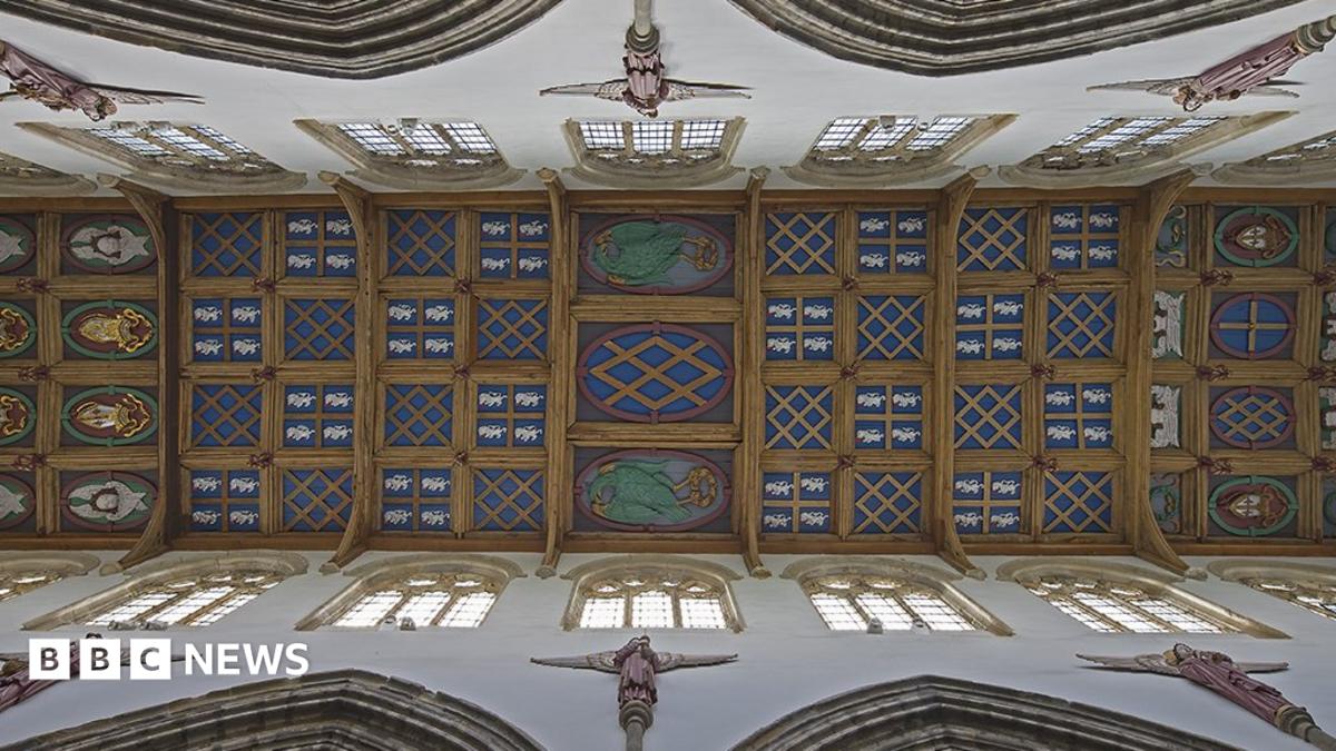 Auckland Castle's renovated treasures revealed - BBC News