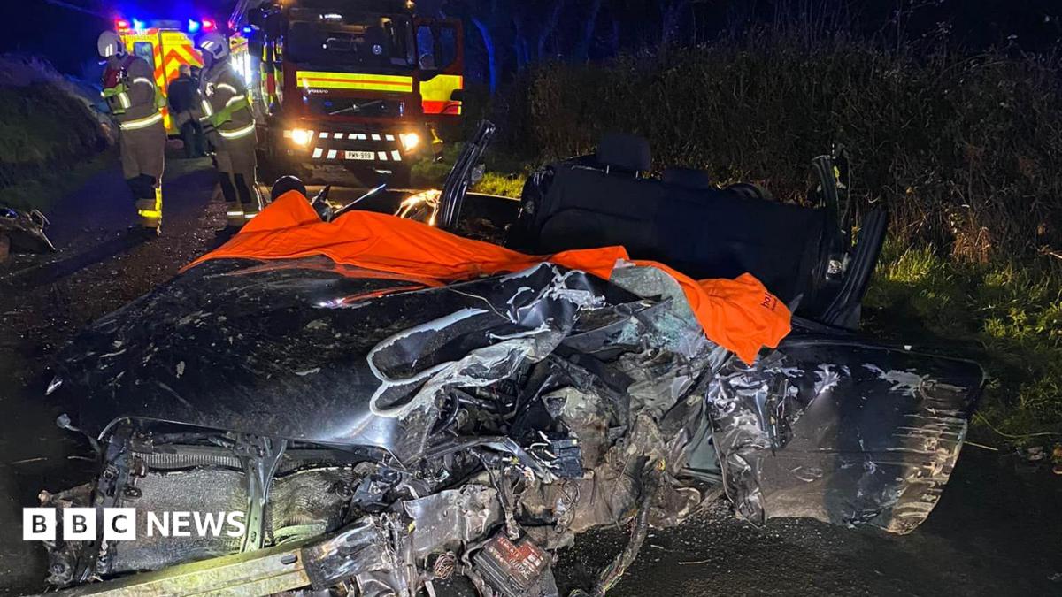 Isle of Man Boxing Day crash sees passenger cut free from car - BBC News