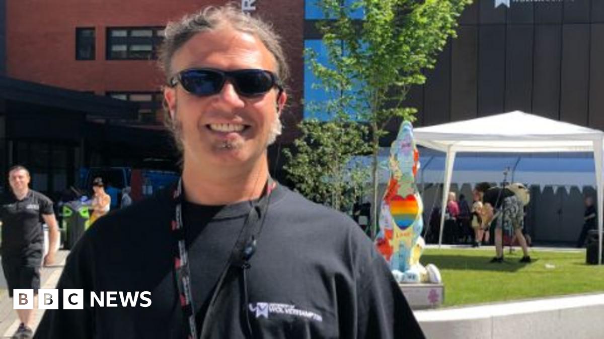 Wolverhampton festival aims to spark interest in science - BBC News