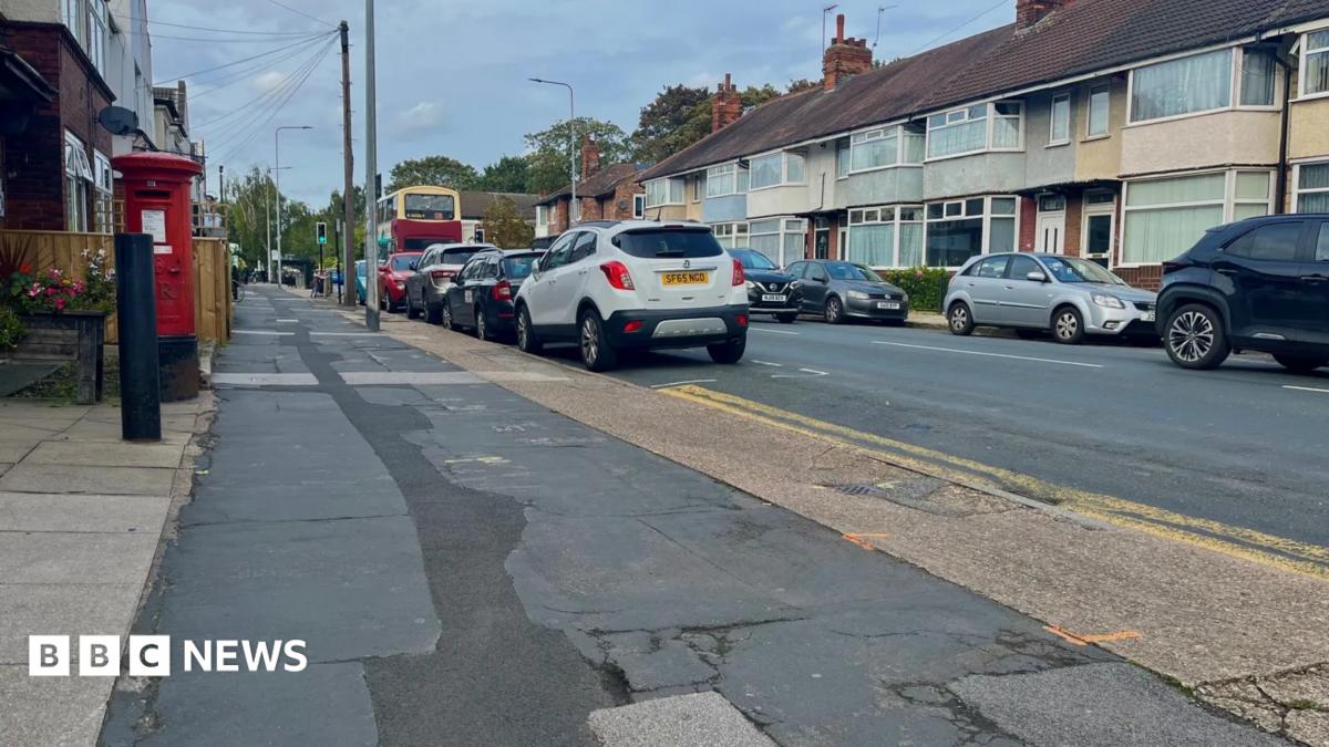 Repairs to Hull's pavements to start next month - BBC News