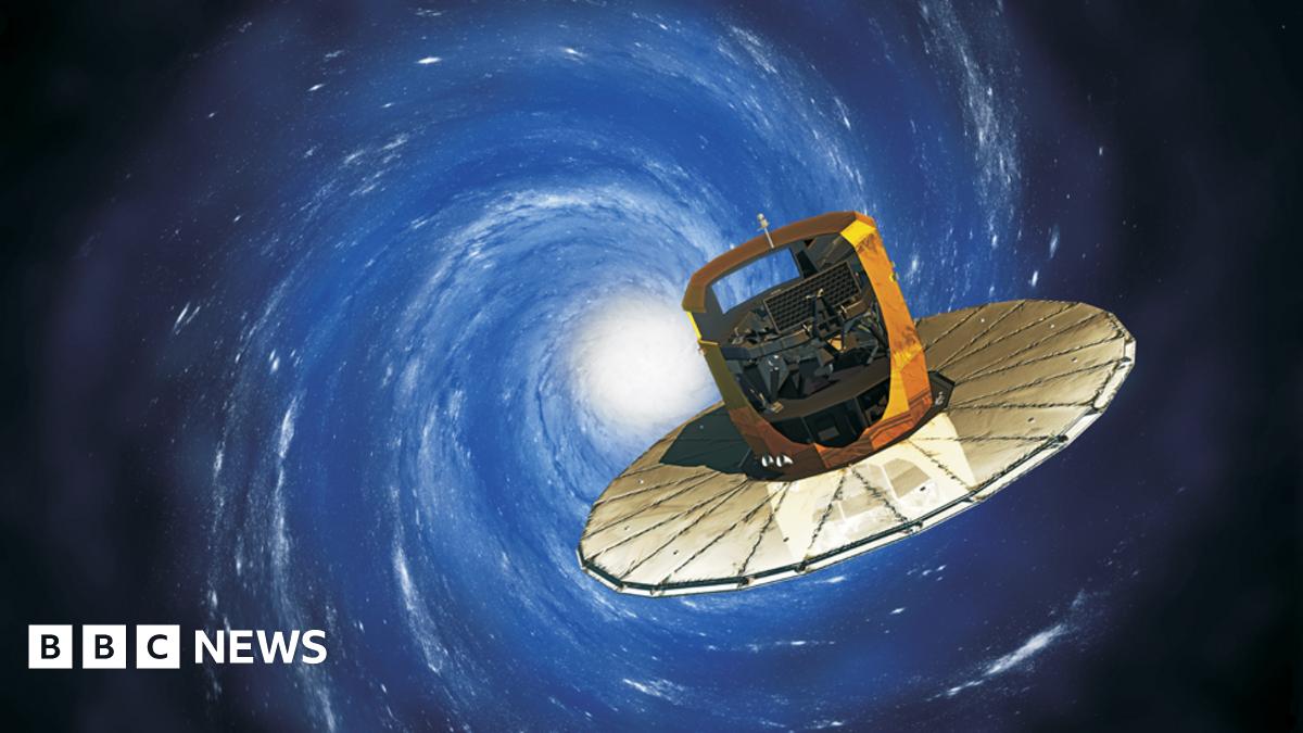 Gaia space telescope plots a billion stars - BBC News