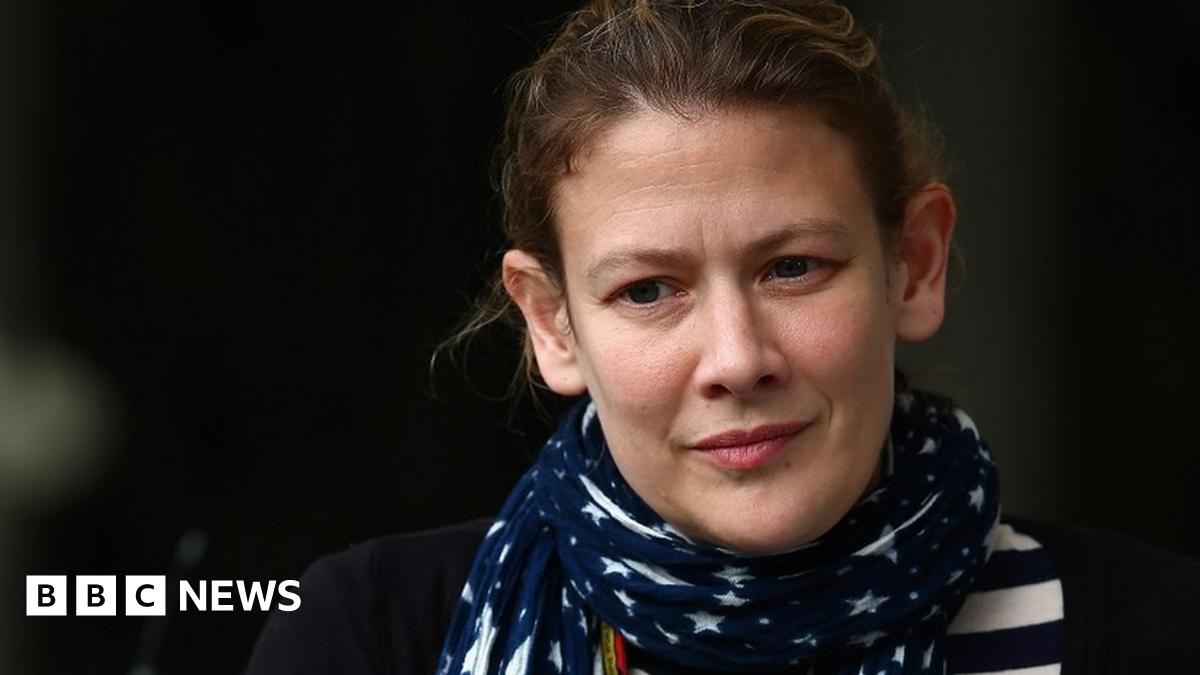 Jennie Gow: BBC F1 broadcaster gives stroke recovery update - BBC News