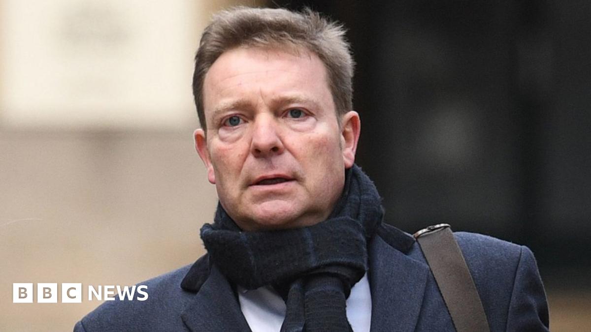 MP Craig Mackinlay cleared of election expenses fraud - BBC News