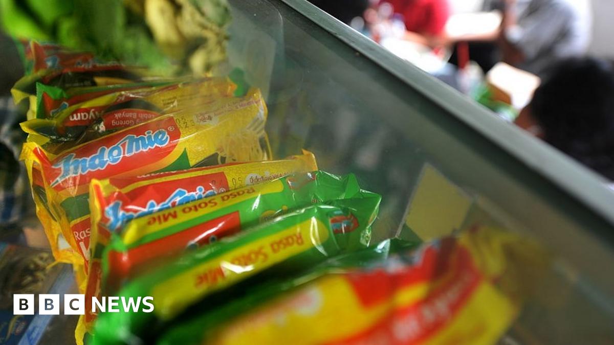 Indomie: Creator of cult favourite 'mi goreng' instant noodle dies ...
