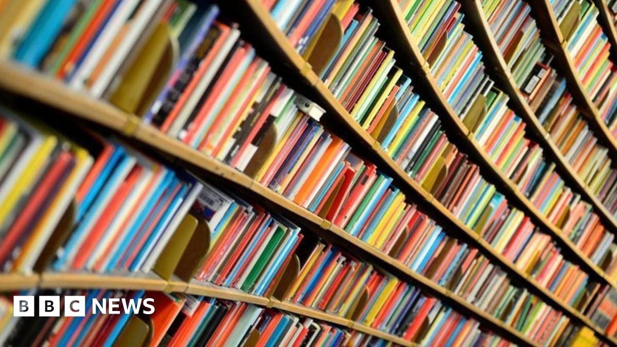 'Modern hub' as Holywell library moves to leisure centre - BBC News