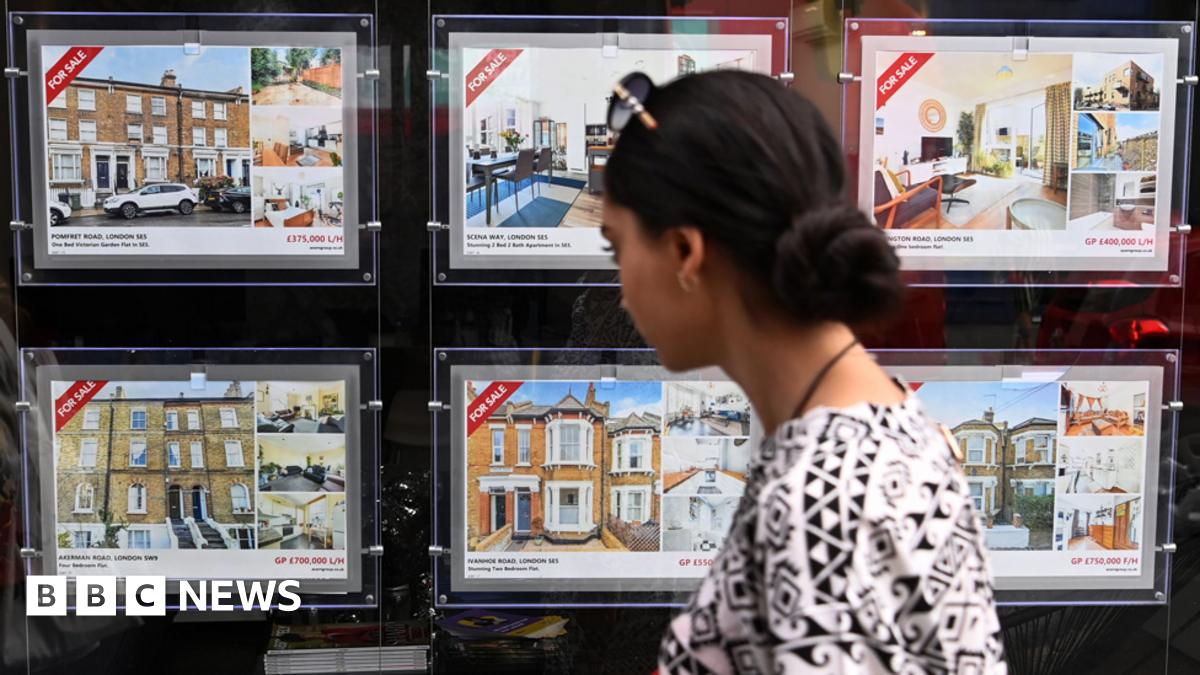 Mortgage rates: Average five-year fix rises above 6% - BBC News