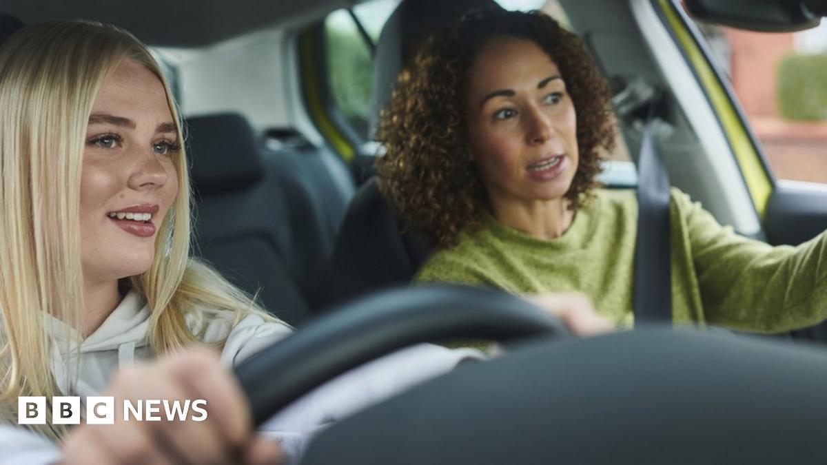 Young drivers: New limits could save lives - officials - BBC News