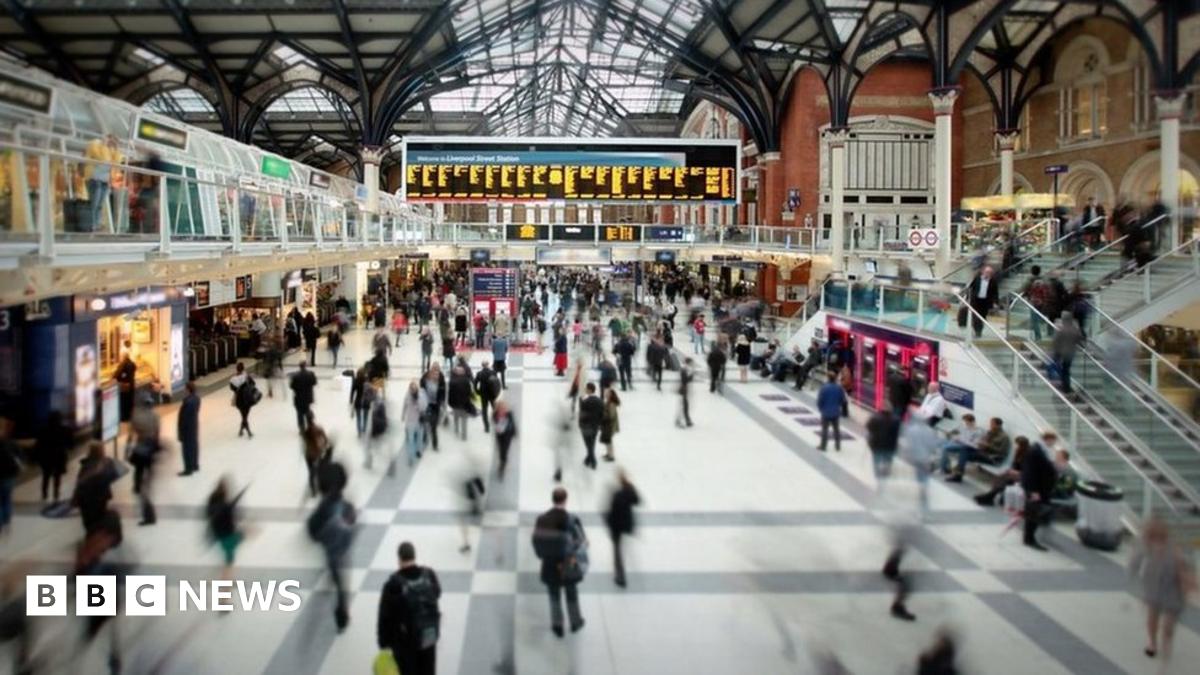 Greater Anglia: Faster London-East Anglia trains to run - BBC News