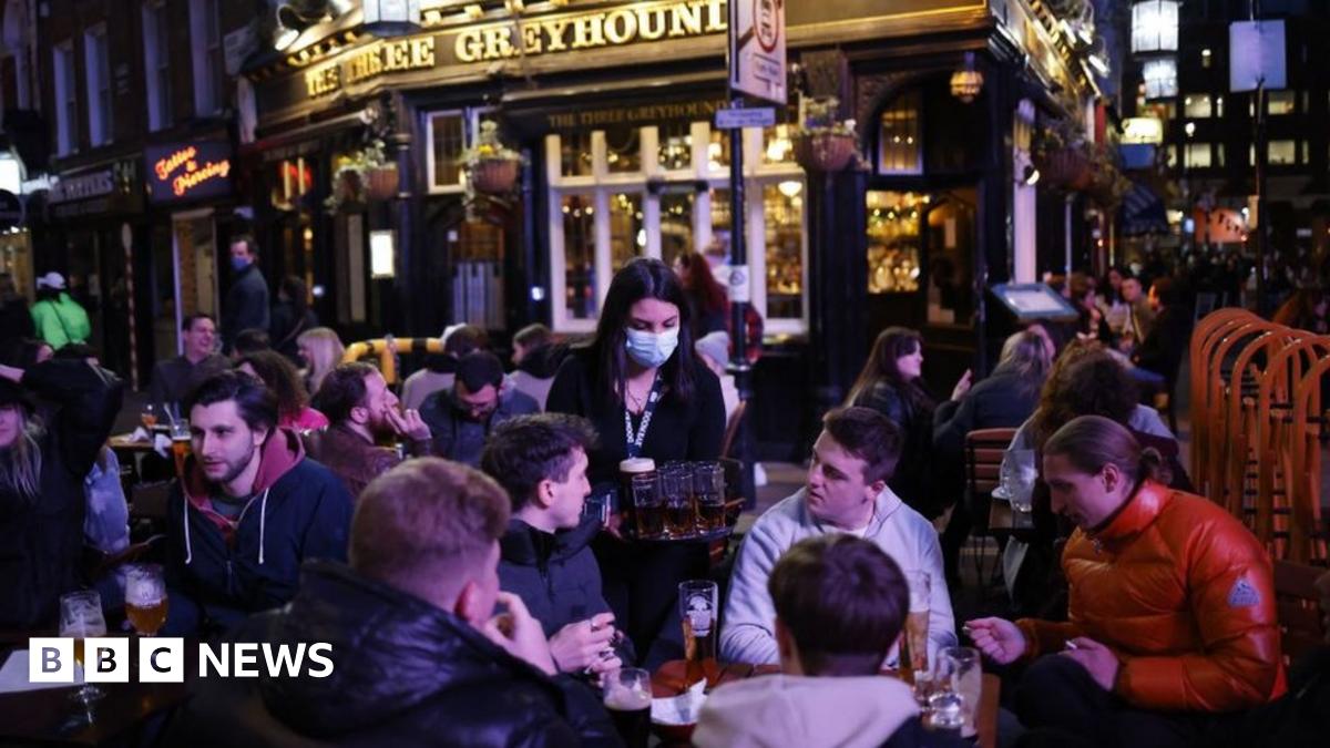 Covid lockdown eases: Celebrations as pub gardens and shops reopen ...