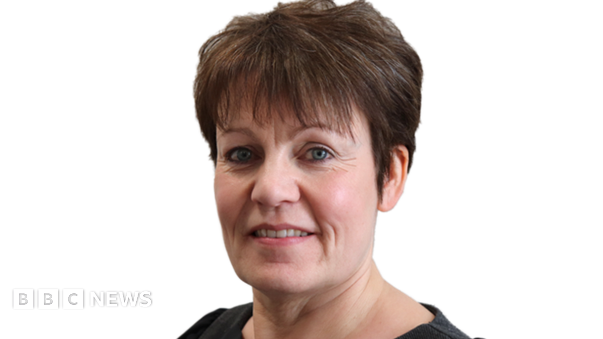 Royal Stoke University Hospital faced worst December in memory - BBC News