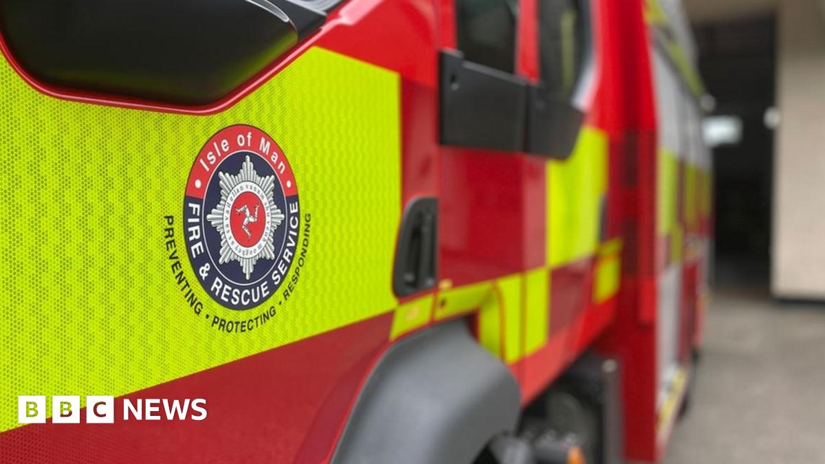 A third of flats inspected on Isle of Man fail fire safety tests - BBC News