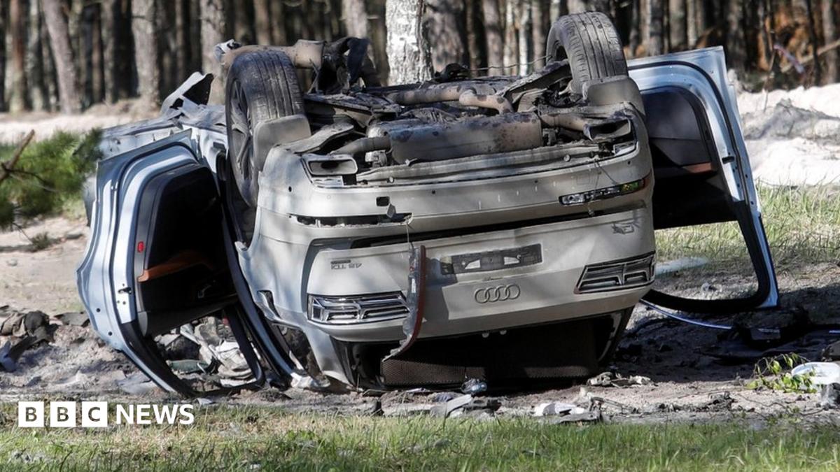 Zakhar Prilepin: Russian pro-war blogger injured in car bomb - BBC News