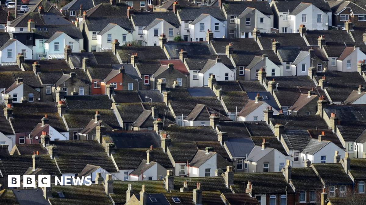 Zoopla to buy Hometrack for £120m - BBC News