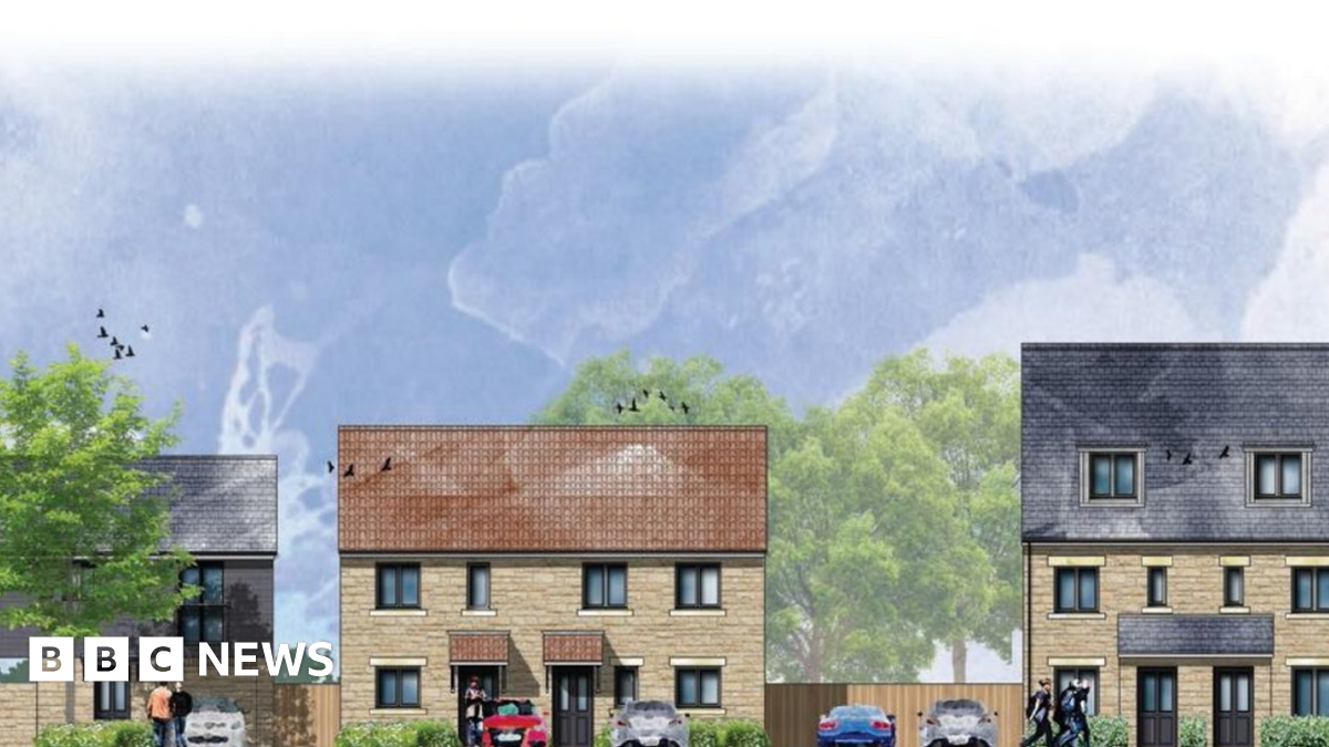 New housing development for Trowbridge despite objections - BBC News