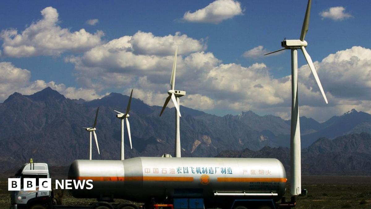 China embarked on wind power frenzy, says IEA - BBC News