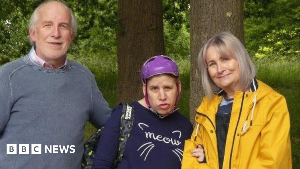 We had a lockdown choice - care for Amy or never see her - BBC News