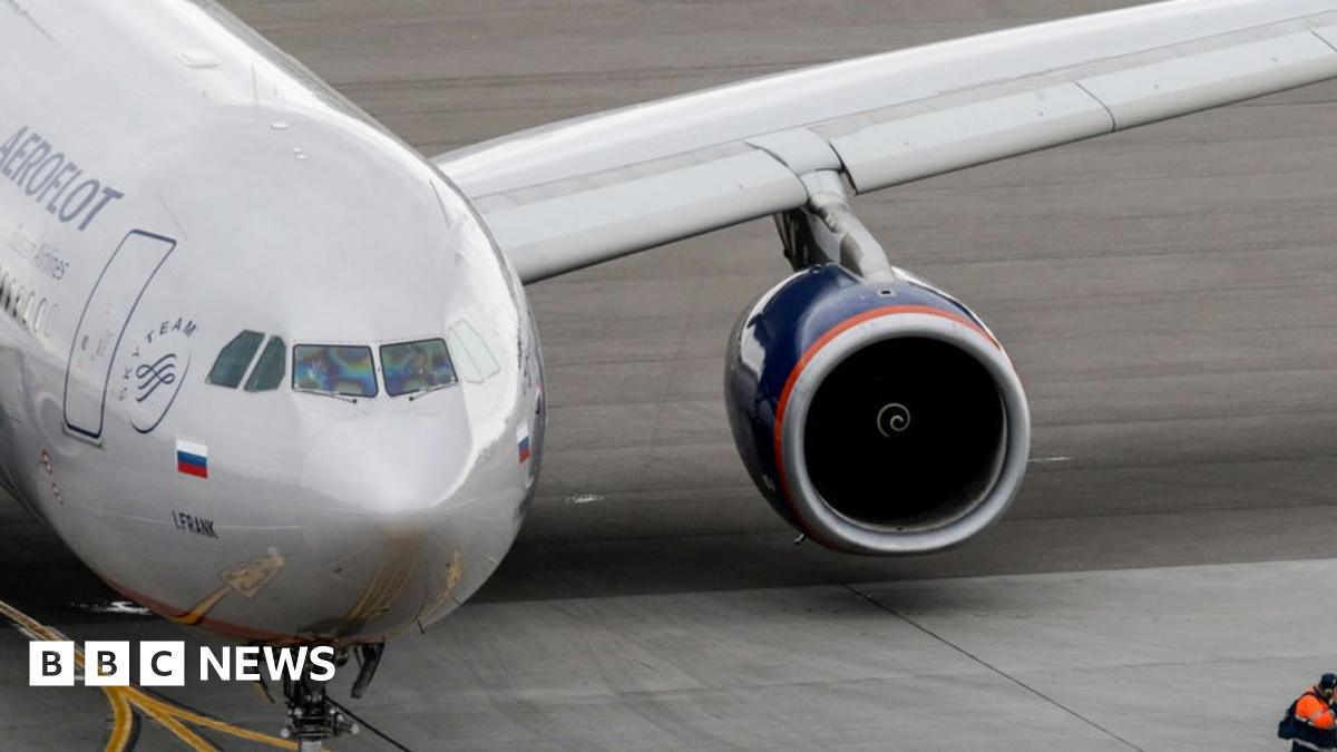 Roman Abramovich's jet among 100 planes grounded by US - BBC News