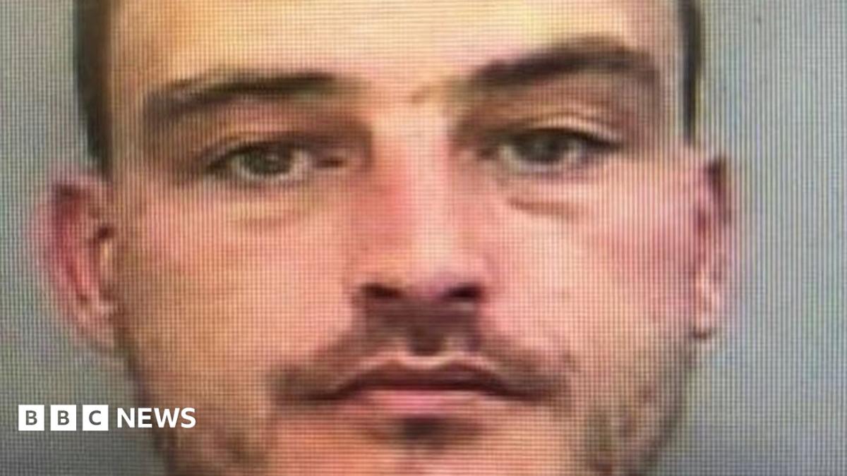 Totnes Police Station burglar jailed for 16 months - BBC News