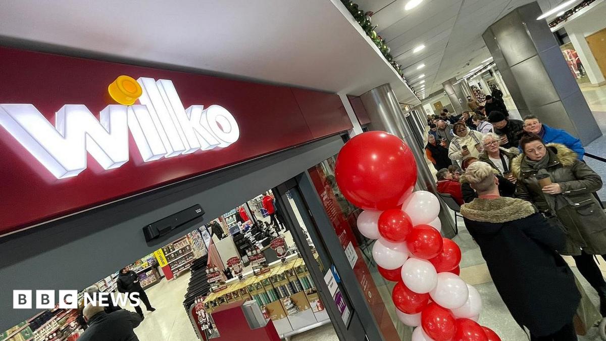 Wilko: First new stores reopen in Devon - BBC News